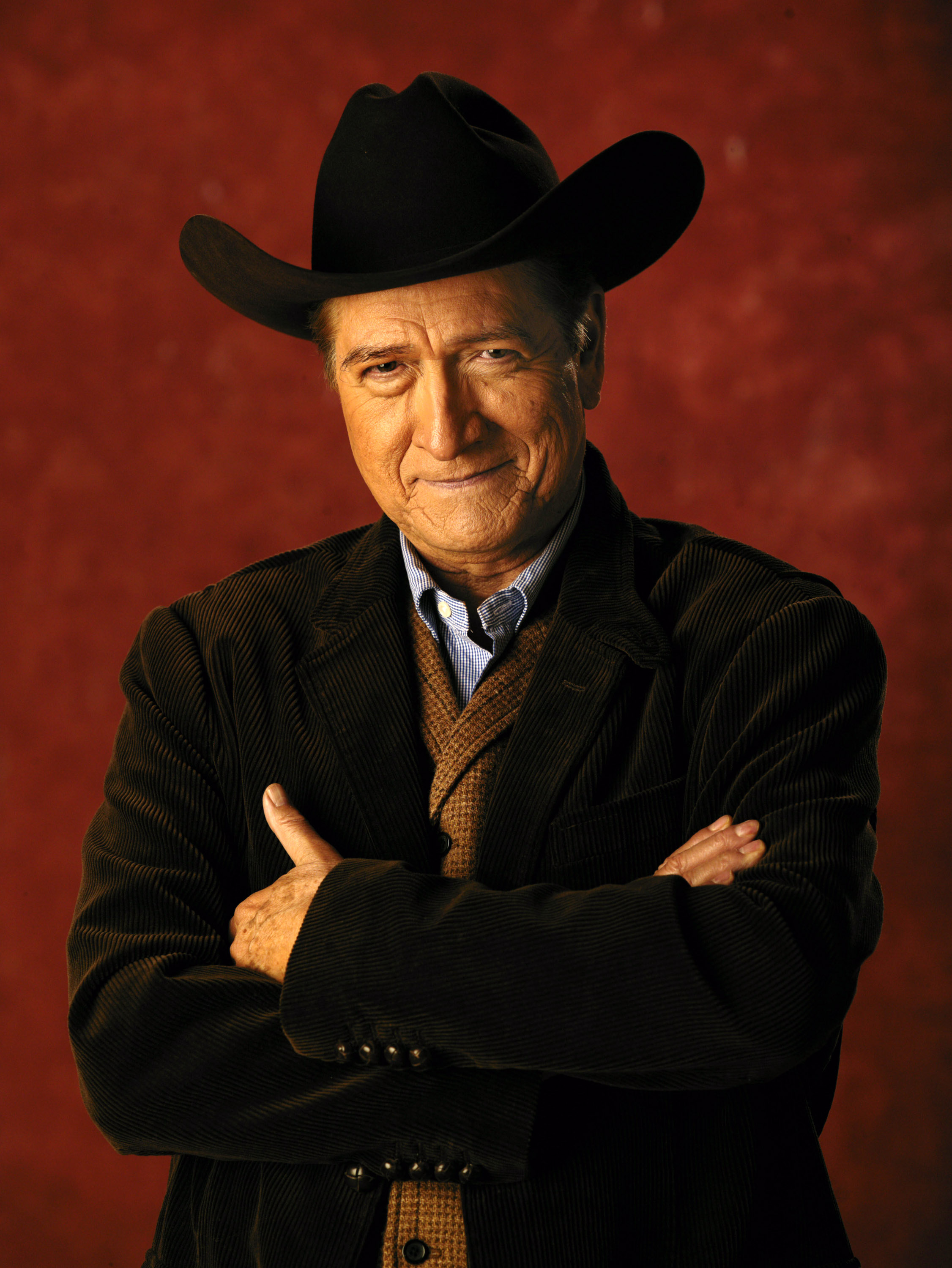 Carlos Bracho nominado en los Premios TVyNovelas 2016 - Univision