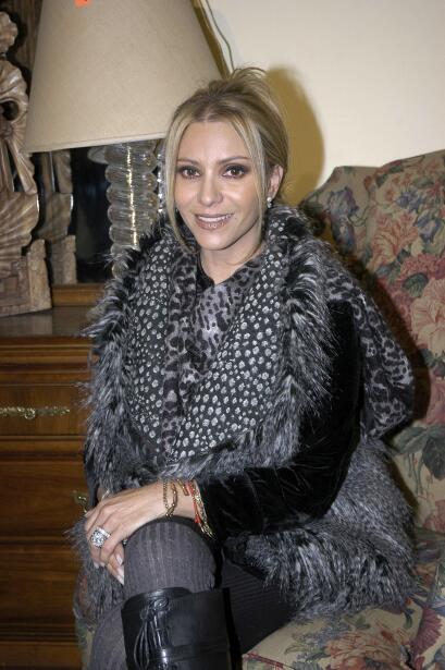 Esposo de Daniela Castro arma escándalo en un avión - Univision