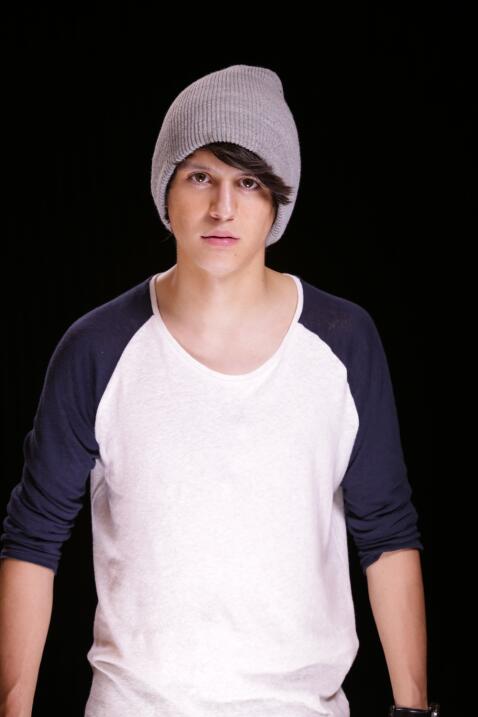 Christopher Vélez es el primero en entrar a La Banda - Univision