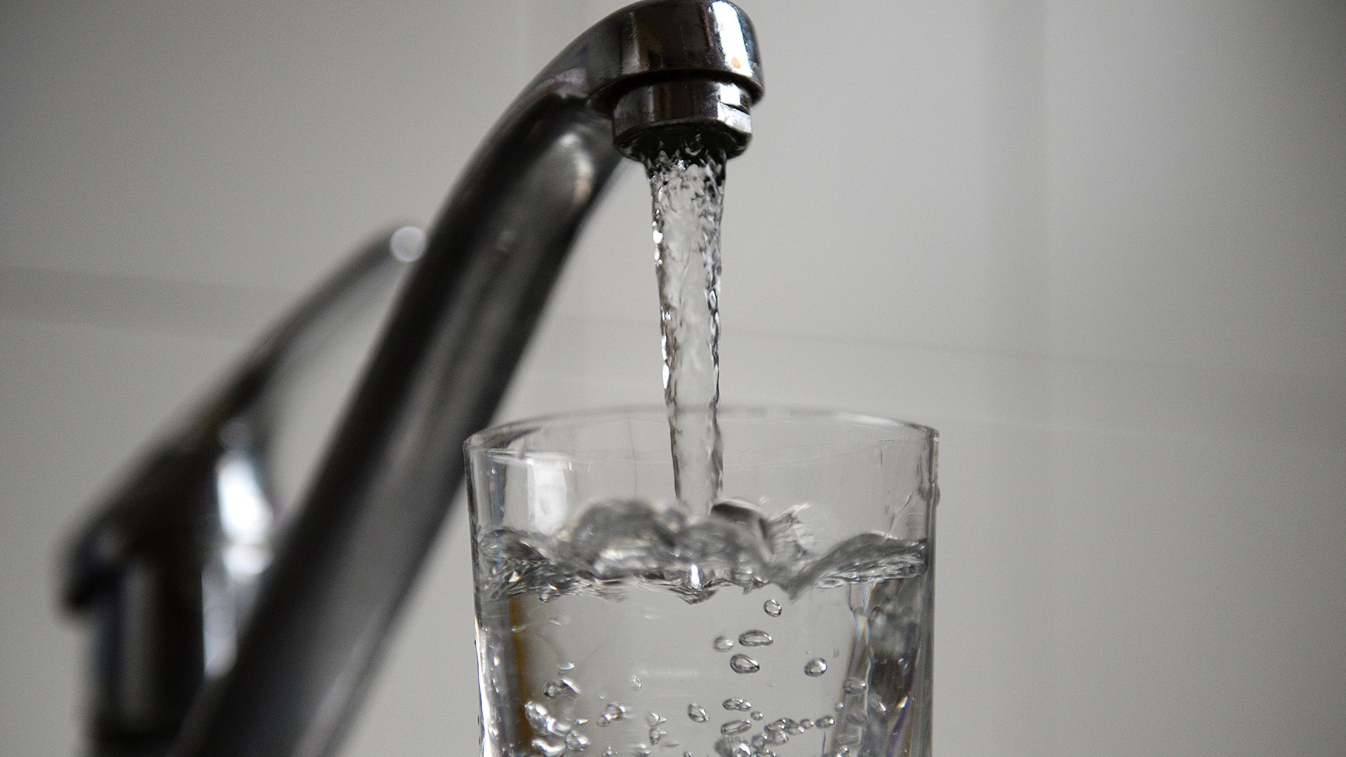 Autoridades De Hialeah Emiten La Orden De Hervir El Agua Antes De Consumirla Univision 23